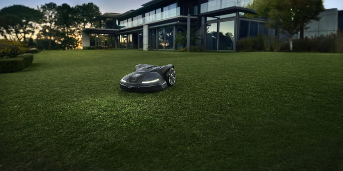 Bundle-Up! Automower® 430X NERA + RS1 + Plug-In